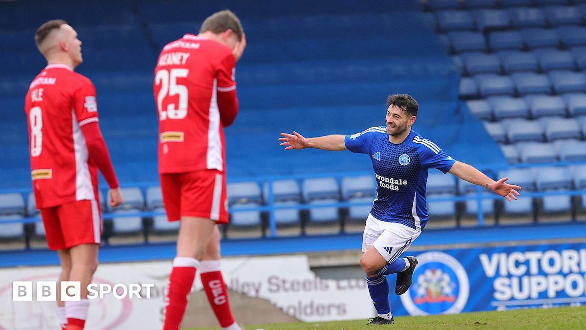 Irish Premiership: Reds 'second best all over the pitch' in Glenavon ...