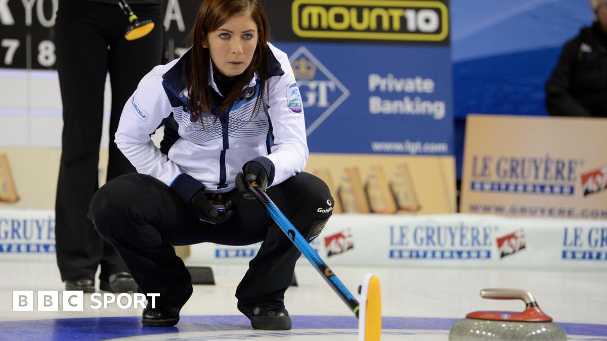Gold medal winner Eve Muirhead plans new curling academy - BBC Sport