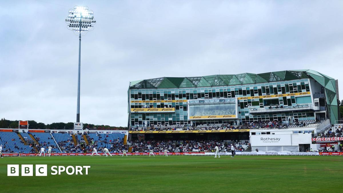 Ben Silver: Ex-England coach given fine for improper conduct - BBC Sport