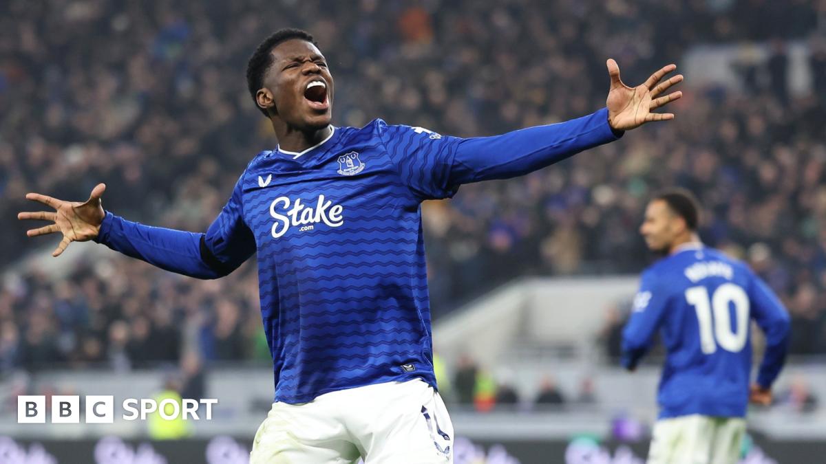 Premier League LIVE: Everton vs Leeds United - team news, build-up ...
