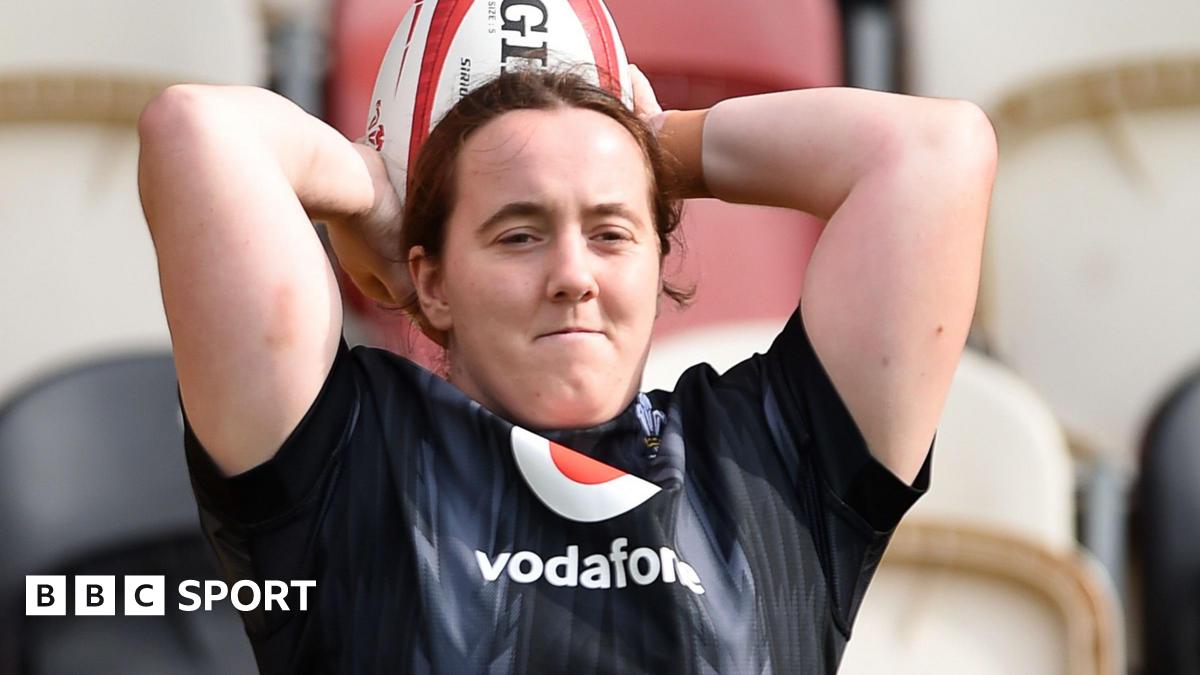 Wales hooker Carr ruled out of WXV2 with shoulder injury - BBC Sport