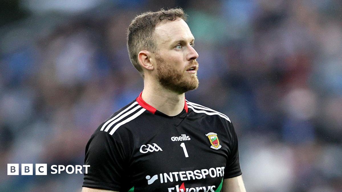 Rob Hennelly: Mayo goalkeeper announces inter-county retirement - BBC Sport