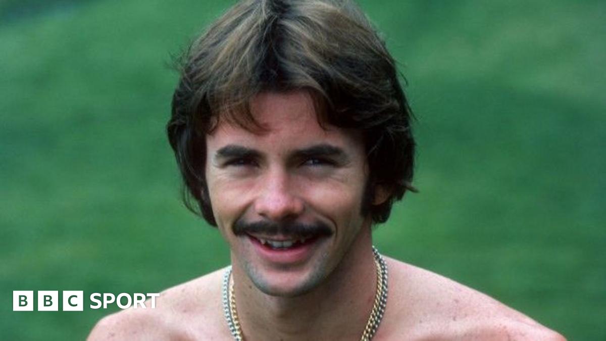 David Wilkie: Olympic champion swimmer dies aged 70 - BBC Sport