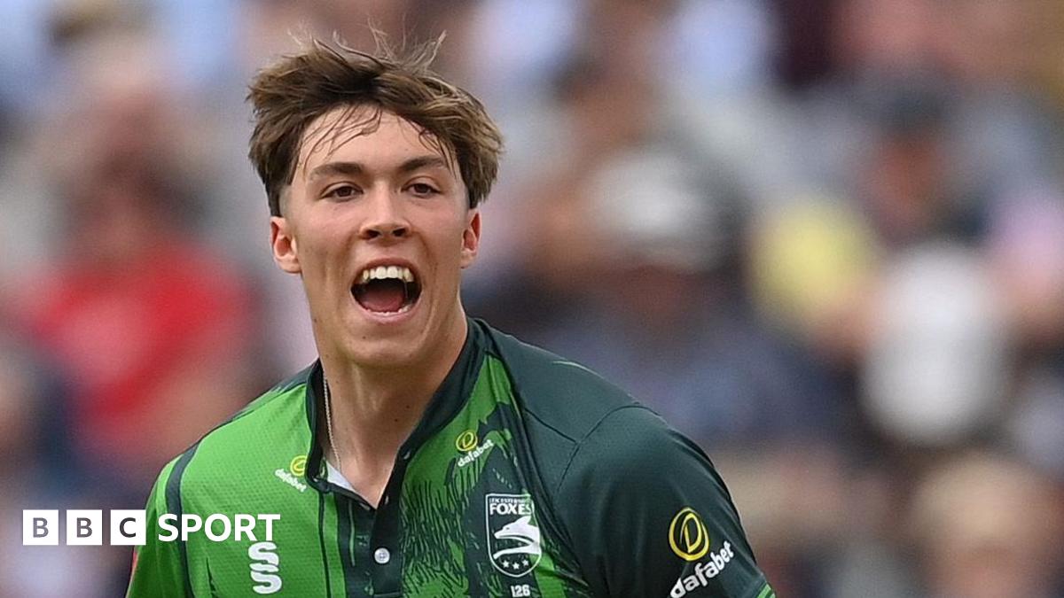 Josh Hull: Leicestershire seamer sings new three-year deal - BBC Sport