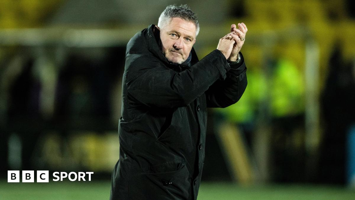 'Tony Docherty's the best Dundee manager since Paul Hartley' - BBC Sport