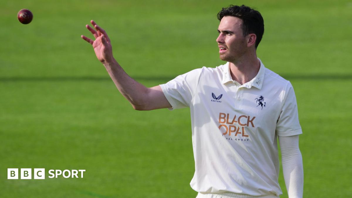 Kent bowler Nathan Gilchrist signs contract extension until 2025 - BBC ...