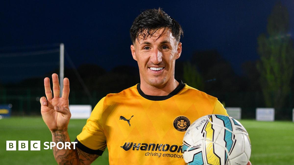 Irish Premiership: Carrick's hat-trick hero Danny Gibson 'absolutely lethal' says Stephen Baxter ...