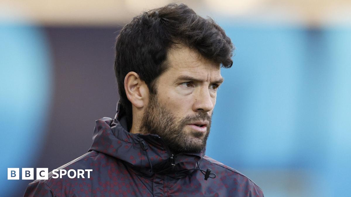 Leicester City: Brian Barry-Murphy set to join Ruud Van Nistelrooy ...