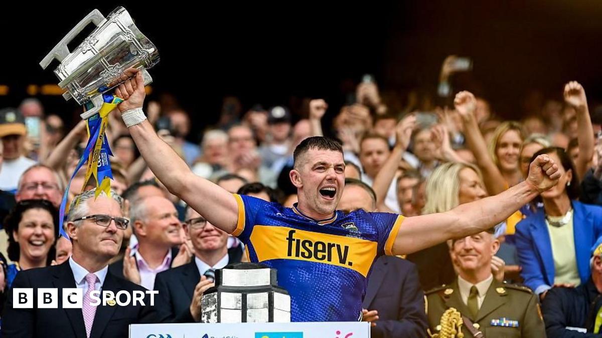 Tipp stun 14-man Cork to win All-Ireland - as it happened - BBC Sport