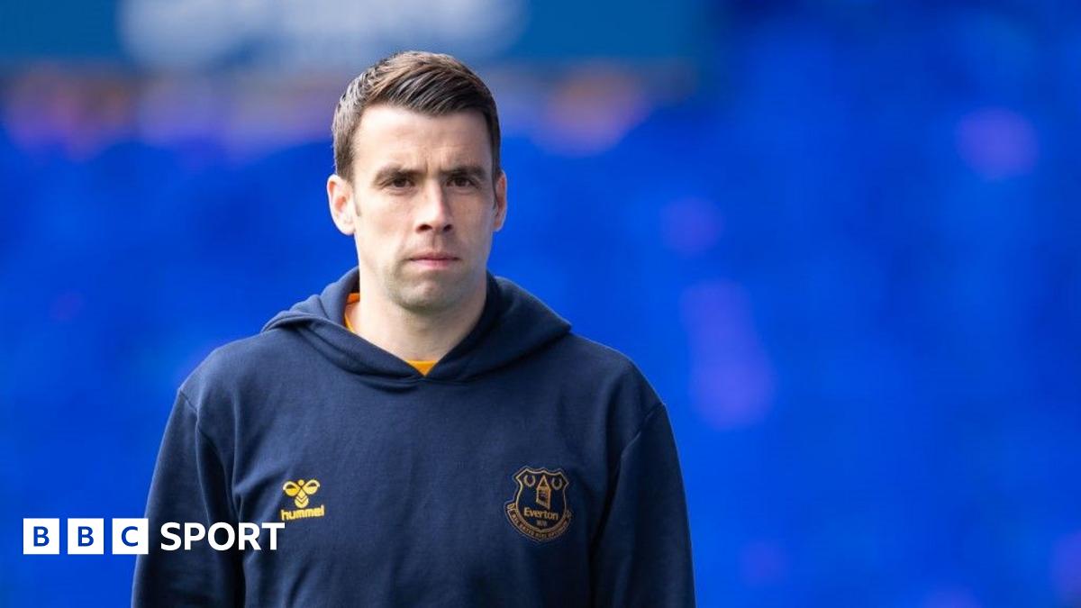 Everton news: Sean Dyche provides update on Seamus Coleman future - BBC ...