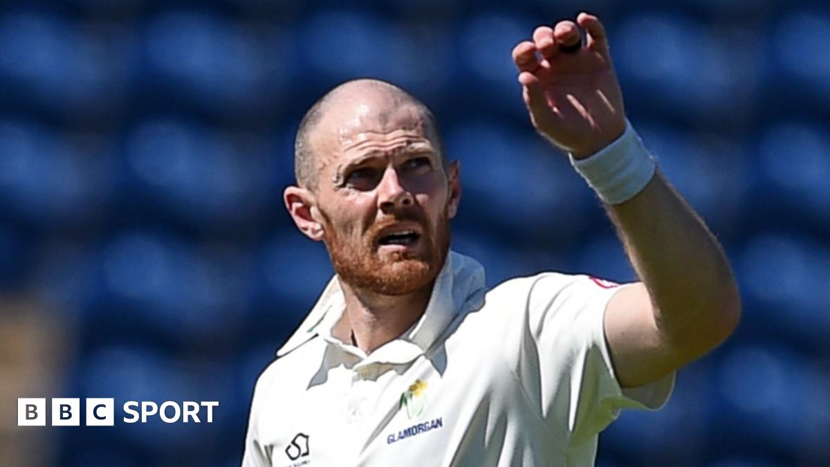 James Harris: All-rounder signs Glamorgan extension to 2026 - BBC Sport