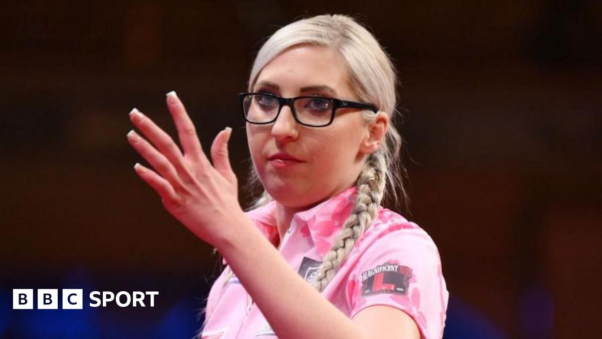 Fallon Sherrock secures PDC World Championship return - BBC Sport
