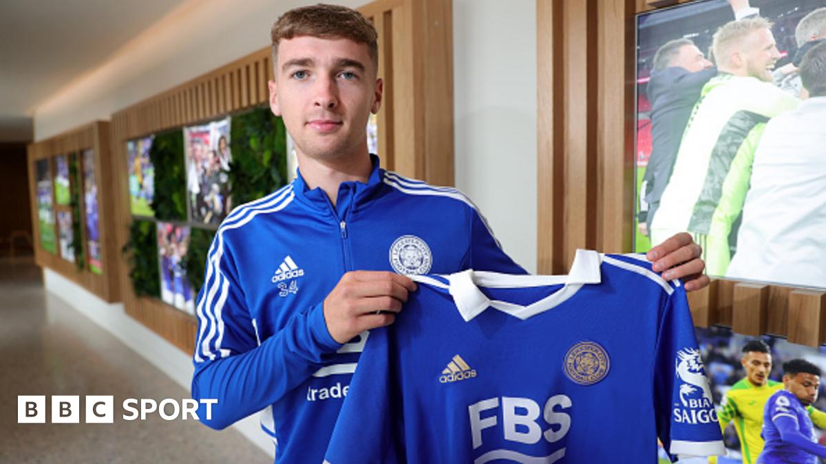 Leicester City: Lewis Brunt signs new deal - BBC Sport