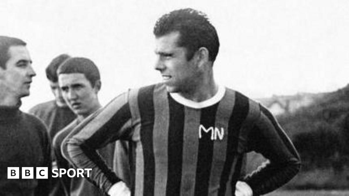 Swansea City: Fans call for Mel Nurse statue - BBC Sport