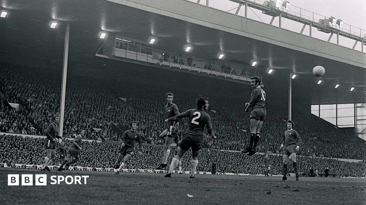 Liverpool news: Bobby Graham remembered by Anfield club - BBC Sport