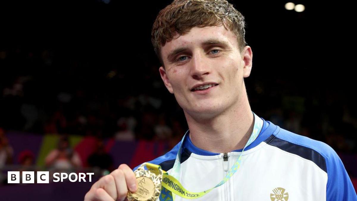 Sam Hickey: Scottish boxer turns professional and says he 'can win ...
