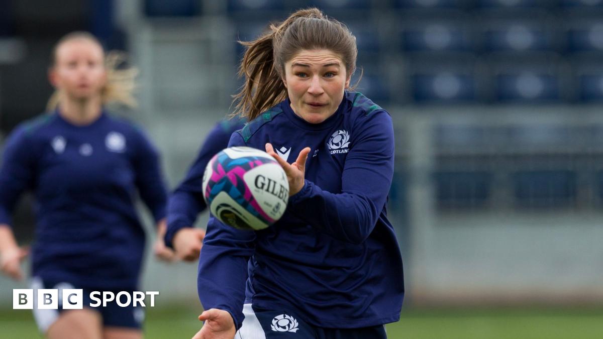 Scotland's Helen Nelson to stay at Loughborough - BBC Sport
