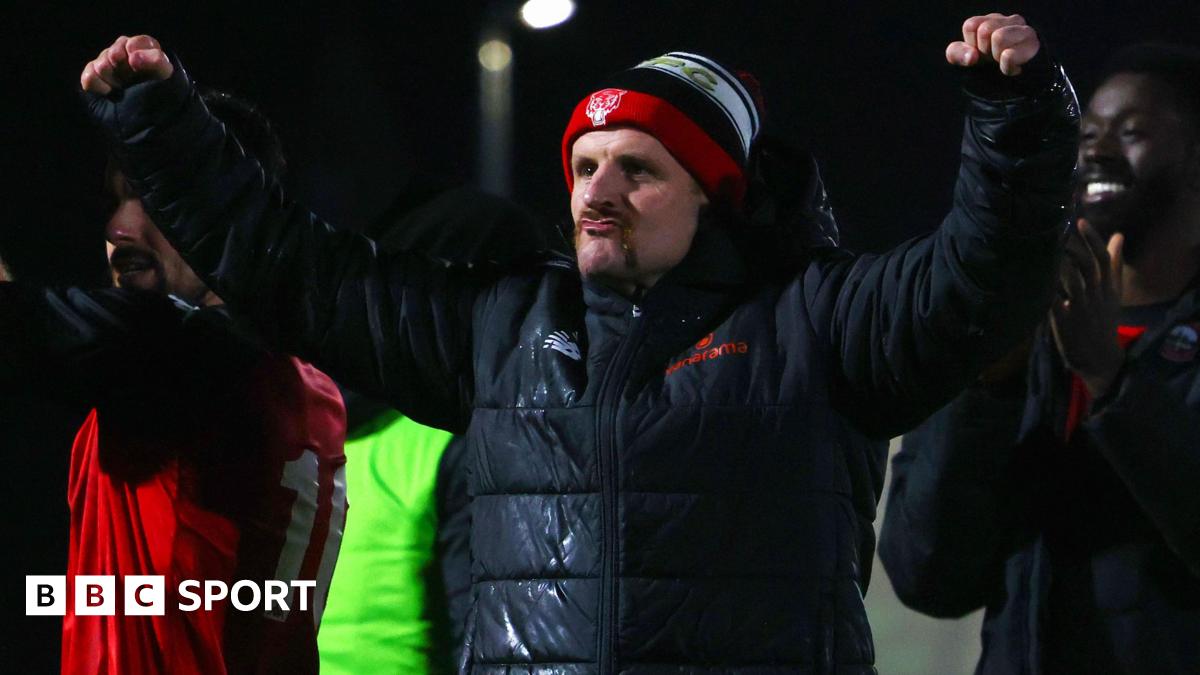 Truro City 'magnificent' in 0-0 draw at Dorking Wanderers - BBC Sport