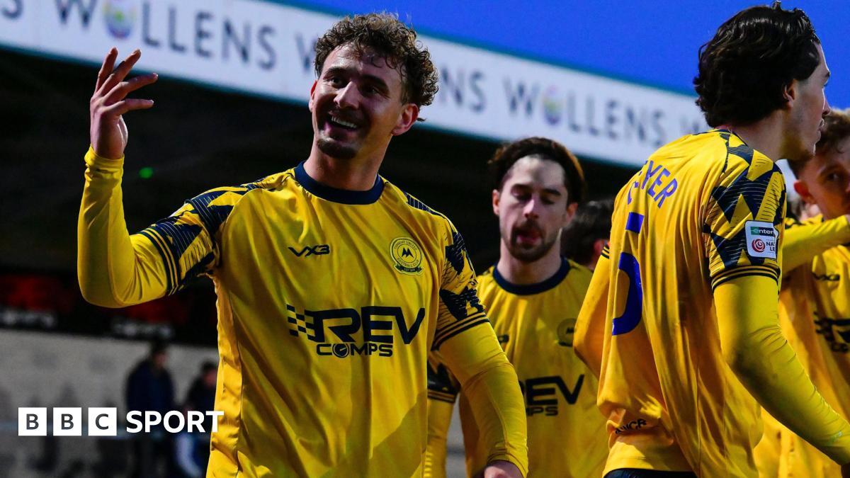 'Professional' Torquay United brush aside Hampton and Richmond - BBC Sport