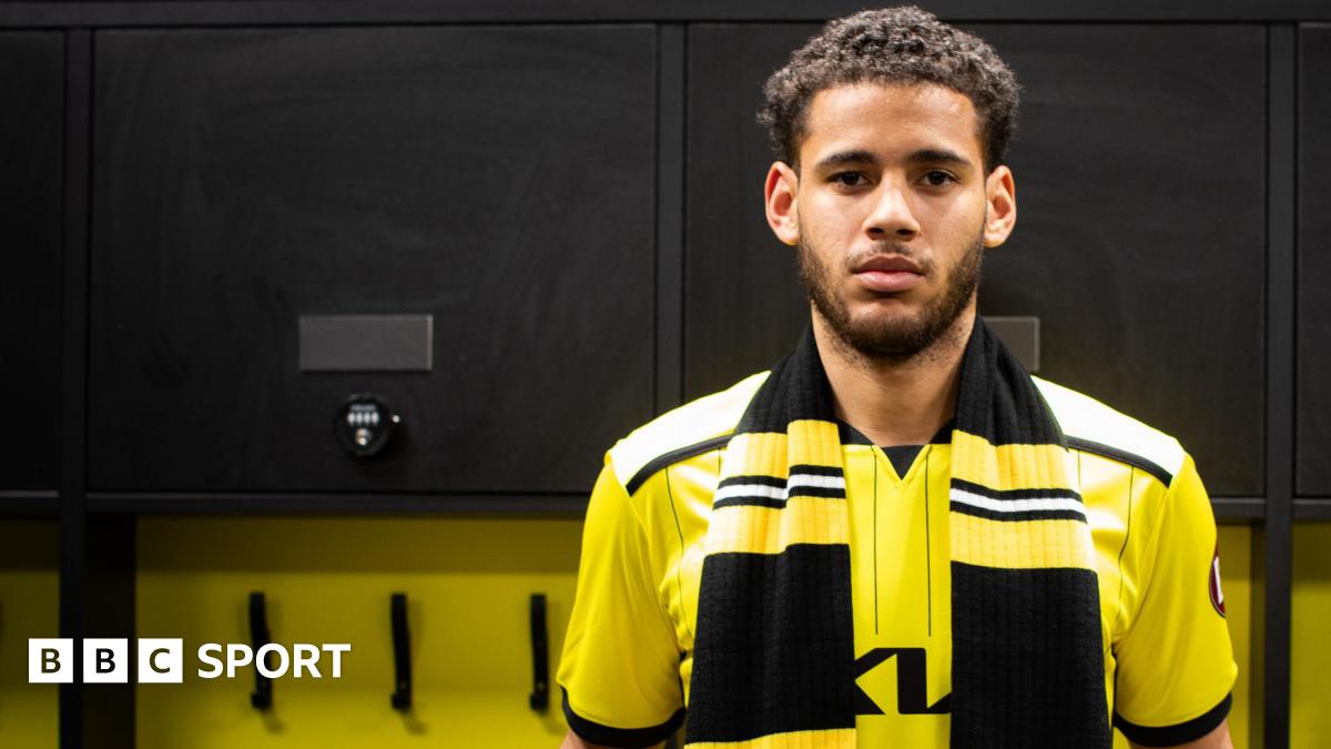 Kyran Lofthouse: Burton Albion sign Barnsley defender on loan - BBC Sport