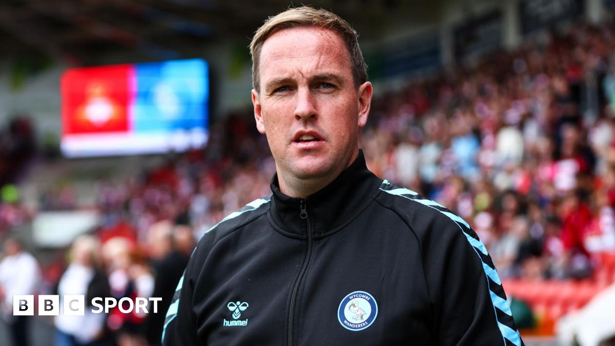 Mike Dodds: Ex-Wycombe boss joins Oxford United coaching staff - BBC Sport