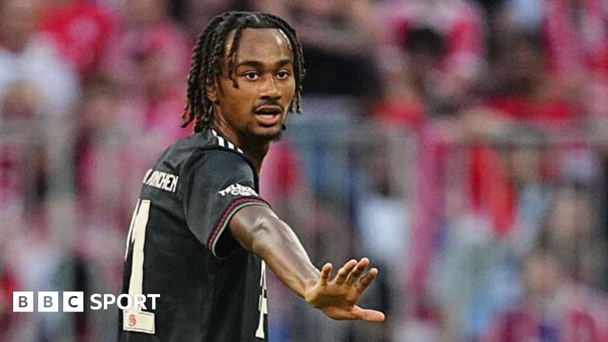Fulham transfer news: Bayern Munich winger Jonah Kusi-Asare joins on loan - BBC Sport