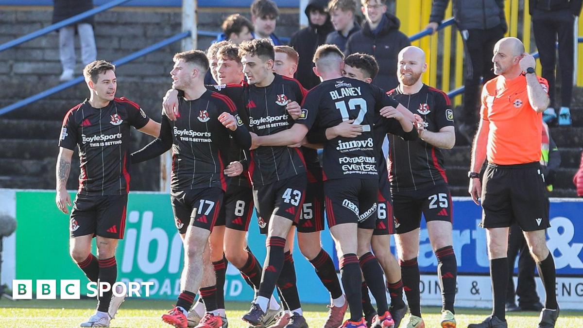 Irish Premiership: Crusaders 'dug in' for Coleraine win - Declan ...