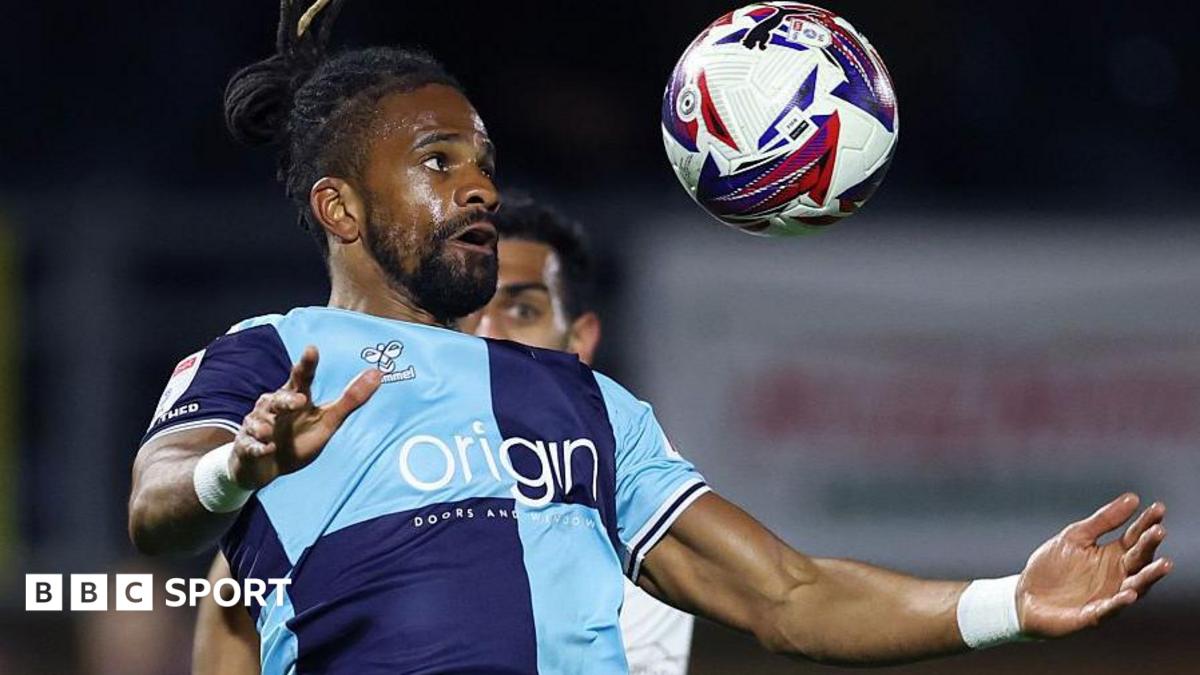 Garath McCleary: Wycombe Wanderers fans' favourite leaves club - BBC Sport