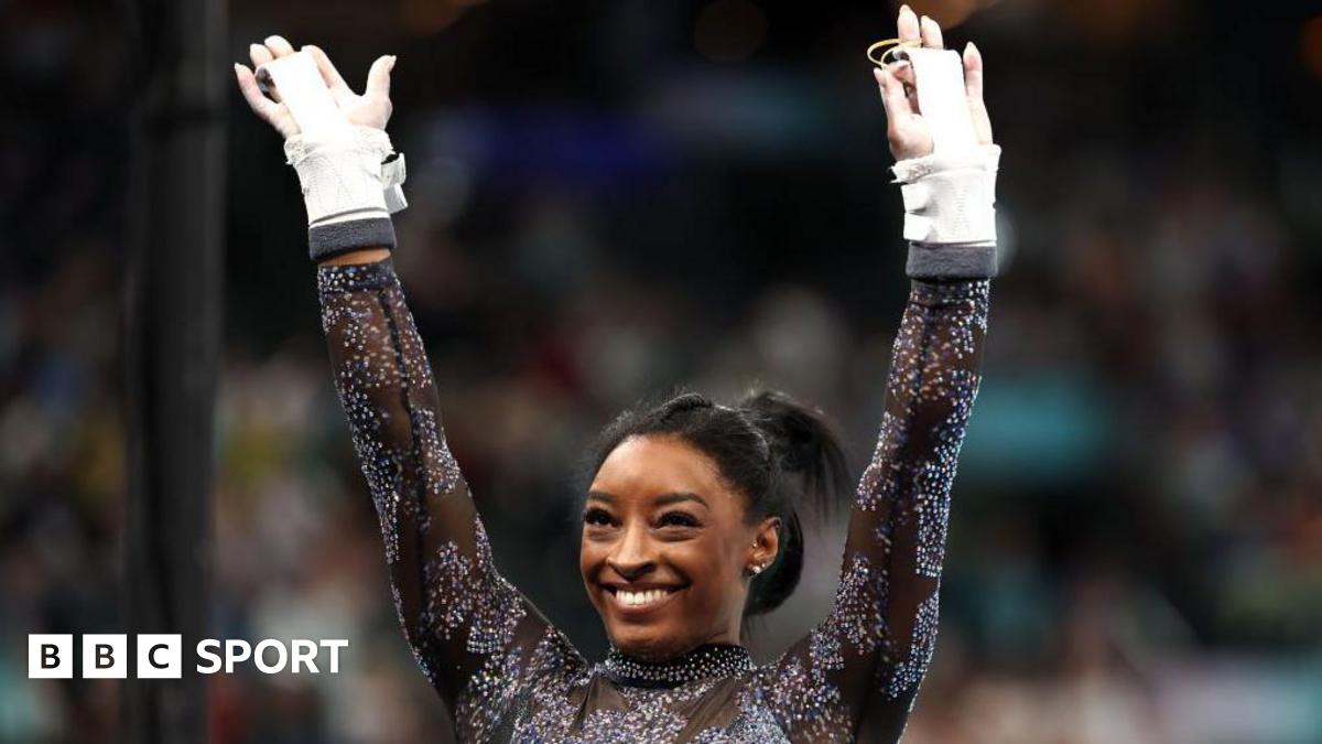 Simone Biles dazzles on Olympic gymnastics return at Paris 2024 - BBC Sport