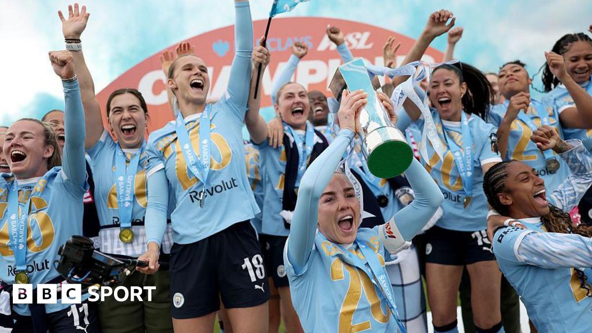 West Ham 1-4 Manchester City: Khadija Shaw scores twice as champions ...