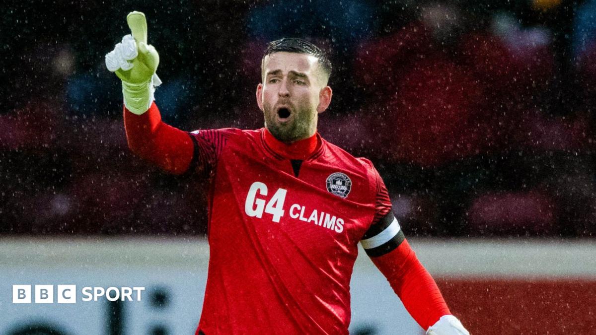 Liam Kelly’s captain and Taylor’s on the bleachers - BBC Sport