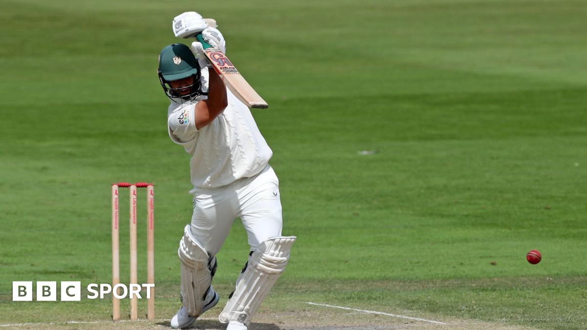 Brett D'Oliveira misses out on ton but Pears stay in control of Kent ...