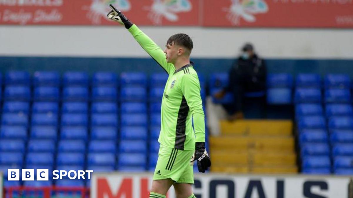 Irish Premiership: Cliftonville sign Welsh goalkeeper Lewis Ridd - BBC ...