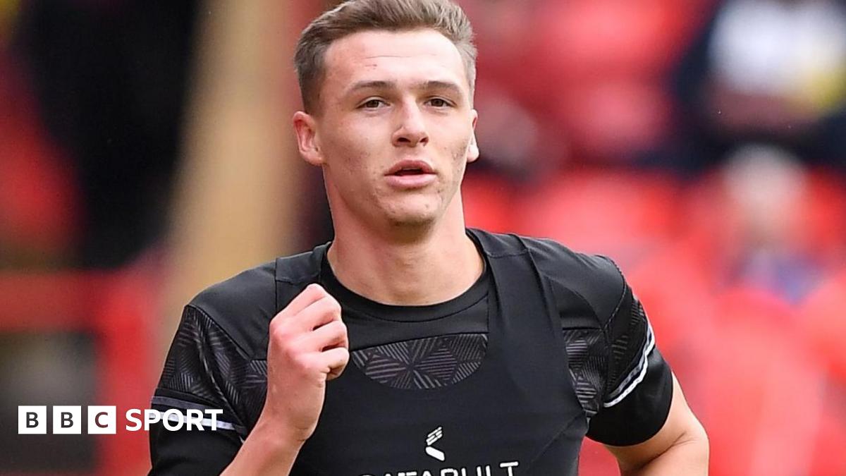 Jack Shepherd: Bradford City sign Barnsley defender on loan - BBC Sport