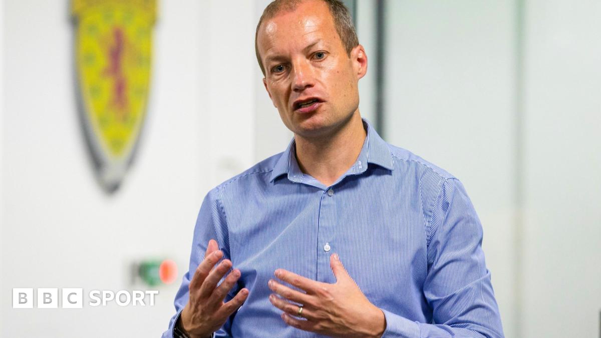 Willie Collum: Scottish referees chief on mental health - BBC Sport