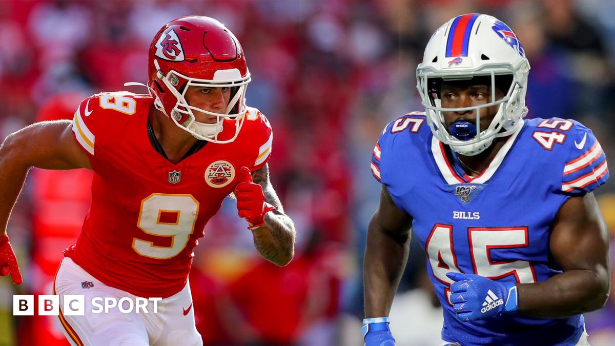 Louis Rees-Zammit: NFL dream not over, says Christian Wade - BBC Sport