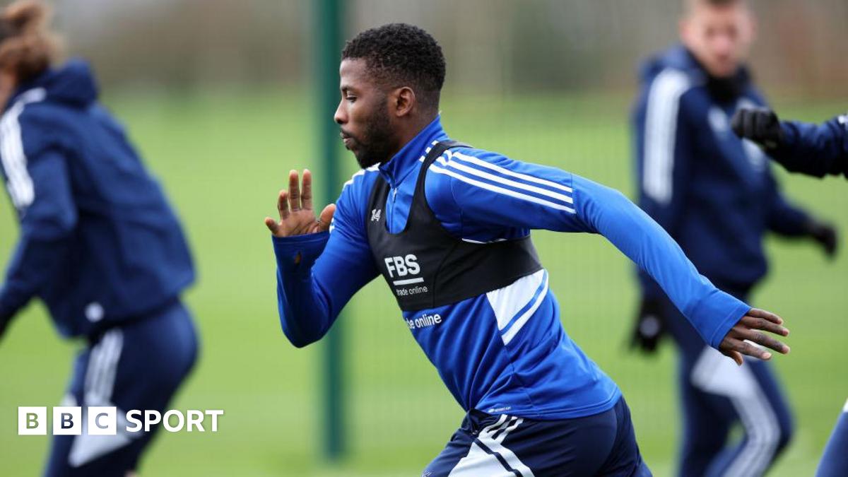 Leicester: 'Iheanacho deserves to get a run in the first team' - BBC Sport