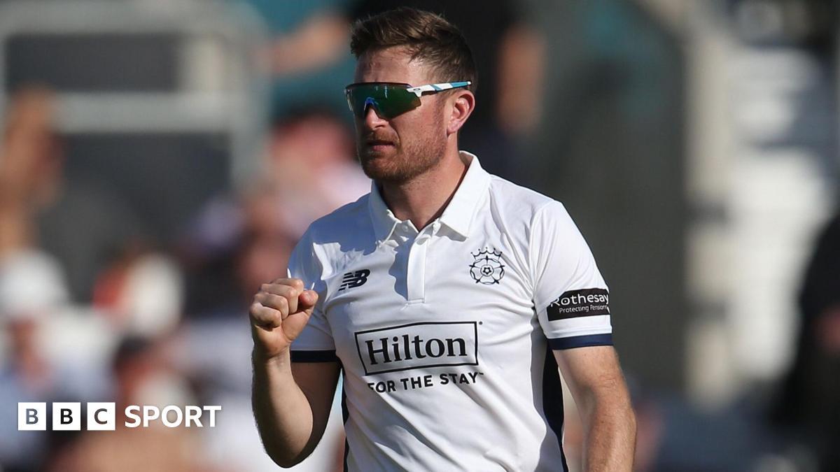 Liam Dawson: Hampshire bowler urges team to 'do better' next year - BBC ...