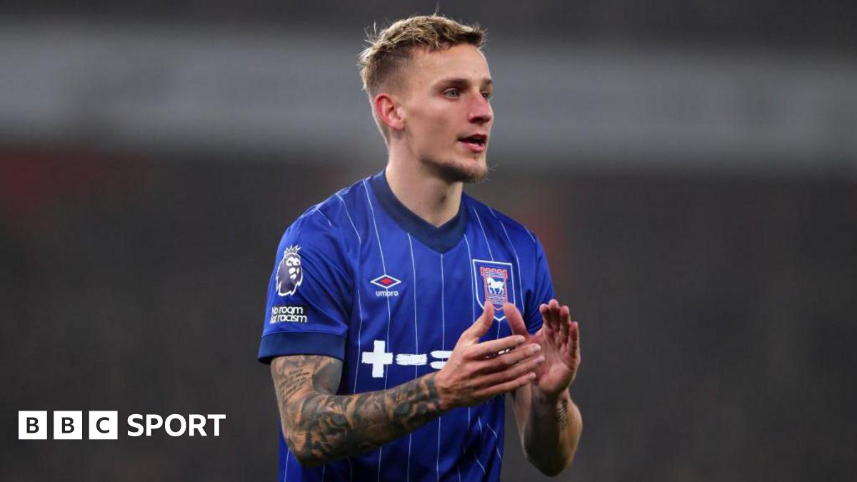 Ipswich news: Luke Woolfenden signs new contract - BBC Sport