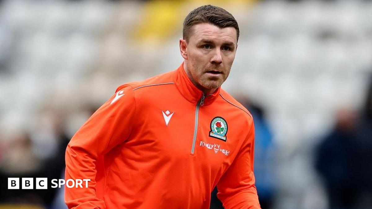 Chesterfield sign ex-Rangers and Sheffield United man John Fleck - BBC ...