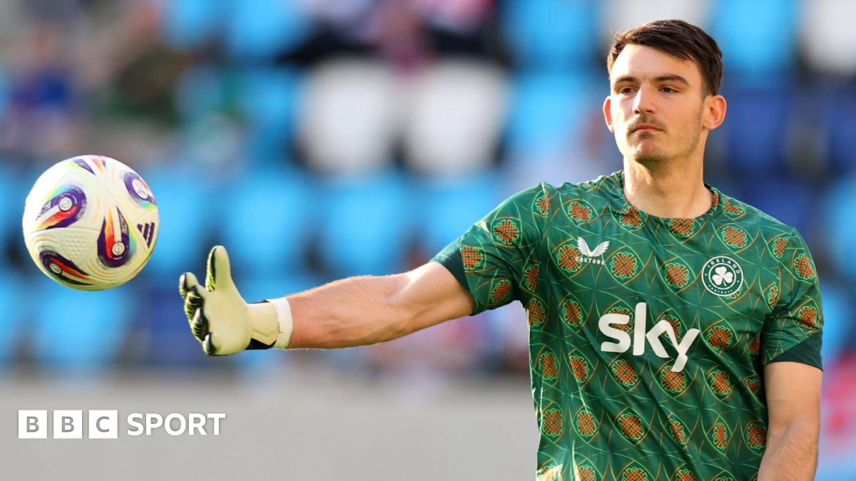 Max O'Leary: West Bromwich Albion sign Republic of Ireland goalkeeper ...