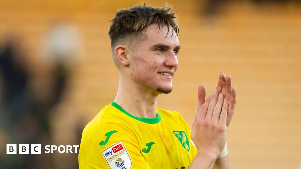 Norwich City: I'm happy to continue on Canaries journey - Wright - BBC Sport