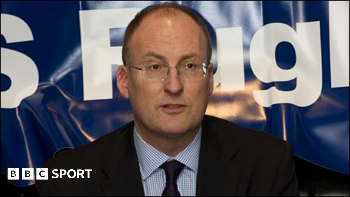 Chief executive Gordon McKie wins Scots Rugby backing - BBC Sport