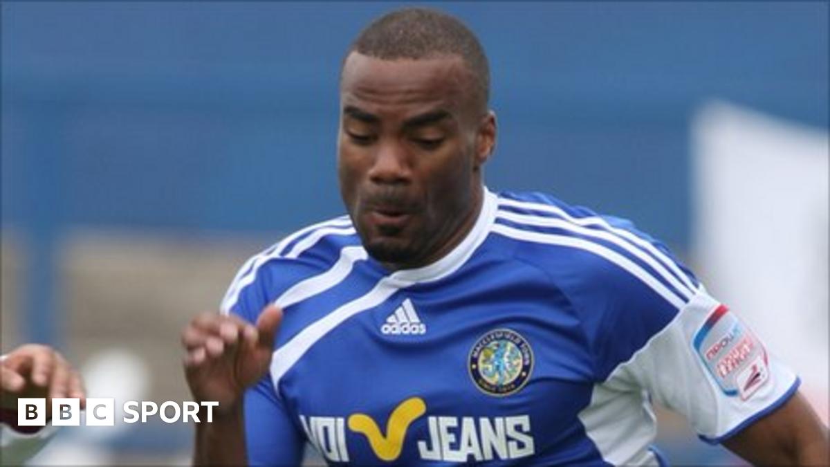 Peterborough United sign Macclesfield's Emile Sinclair - BBC Sport