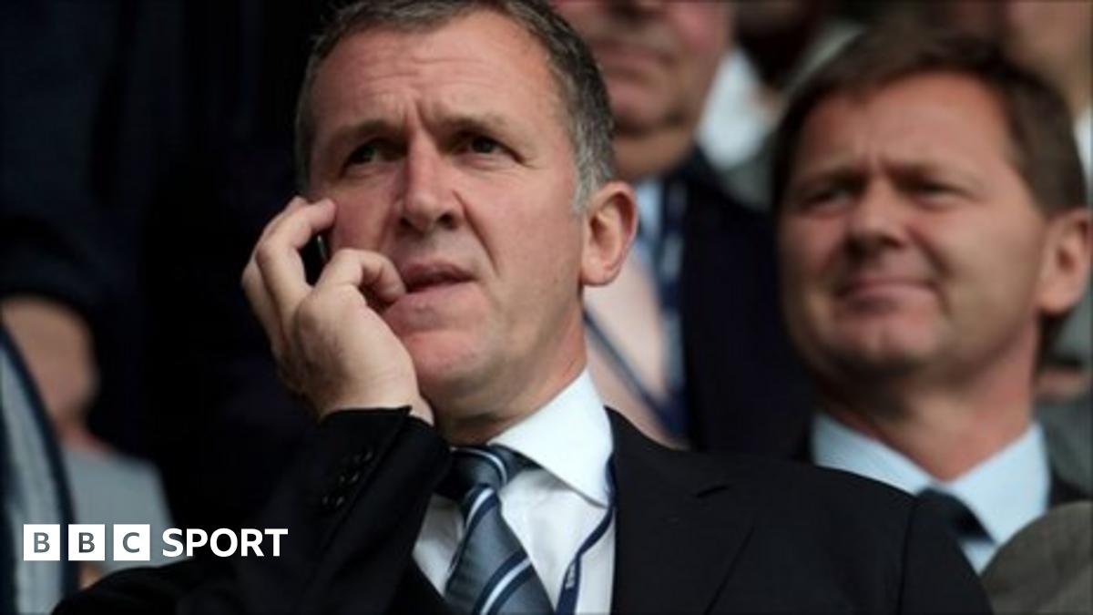 Manchester City to probe 'offensive email from Garry Cook' - BBC Sport