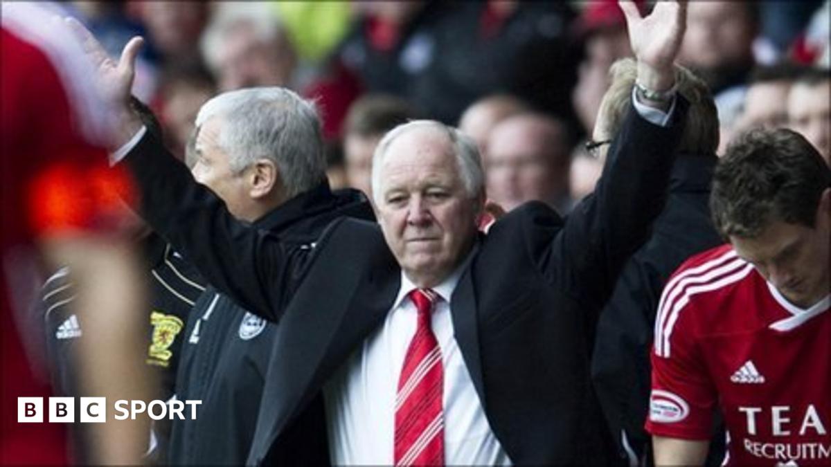 Aberdeen manager Brown gets backing from chairman - BBC Sport
