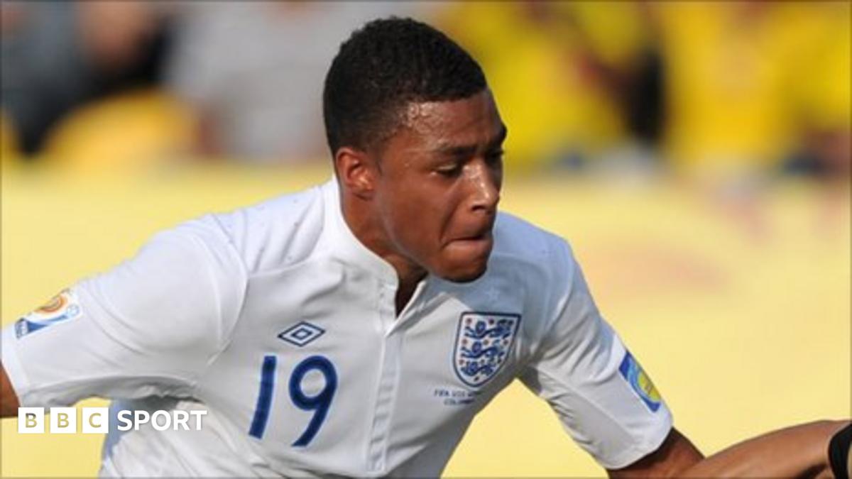 Man City's Reece Wabara joins Ipswich Town in loan deal - BBC Sport