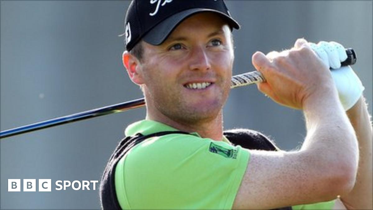 Michael Hoey stays top in Dunhill Links after a 66 - BBC Sport