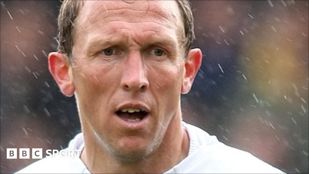 Andy Morrell hits out at Wrexham manager uncertainty - BBC Sport