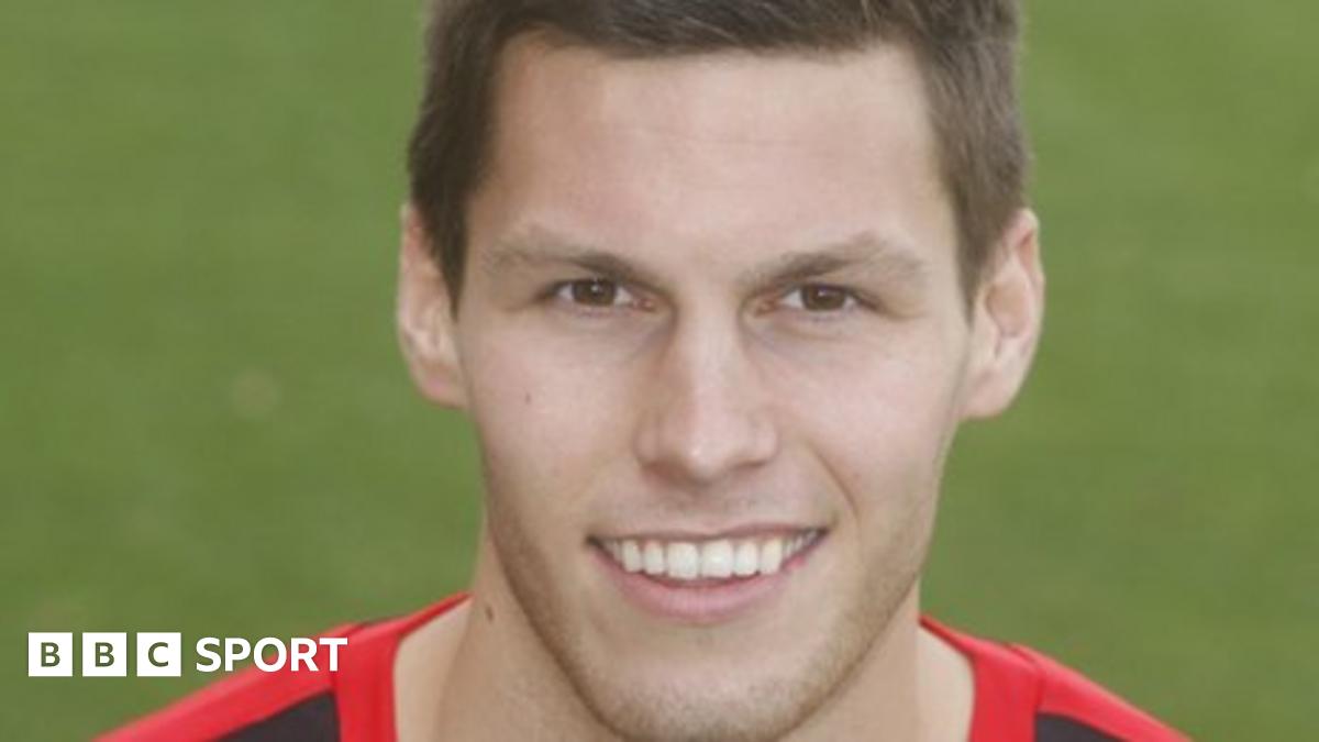 Bournemouth sign Charlie Sheringham from Dartford - BBC Sport